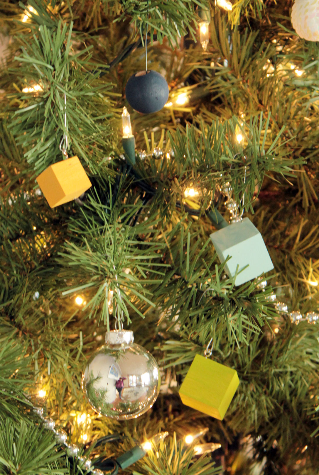 Geometric-Christmas-Ornaments
