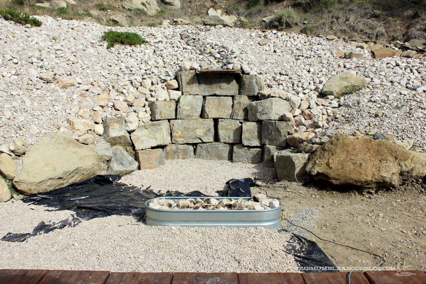Outdoor-Fire-Pit-and-Waterfall