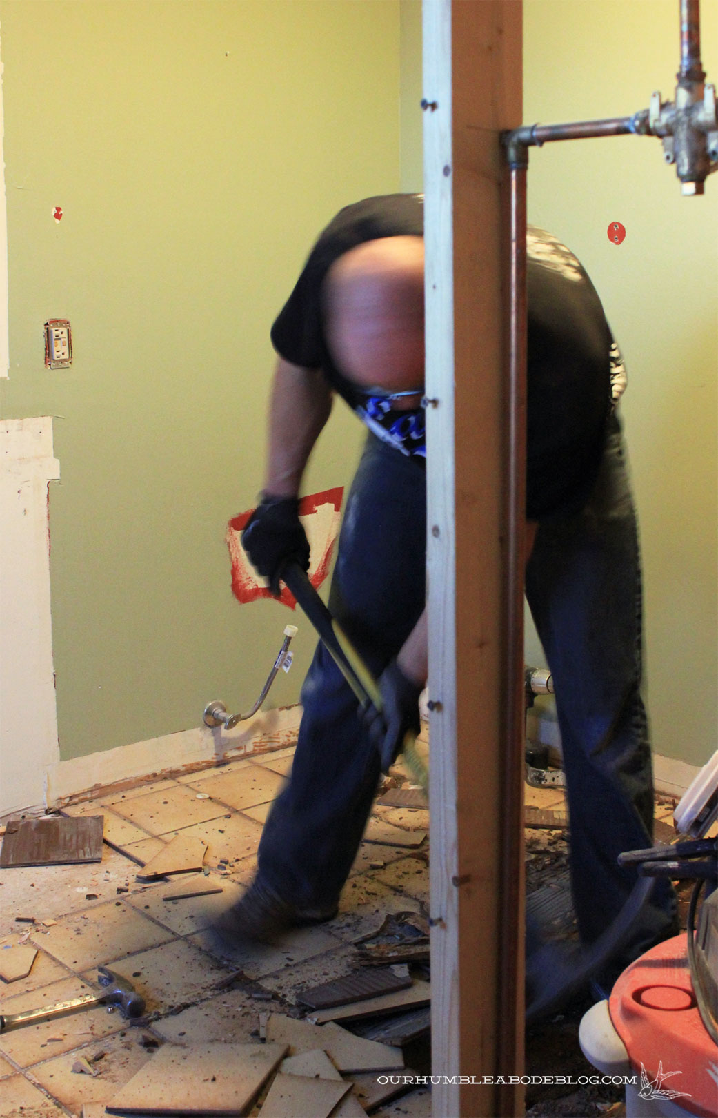 Master-Bathroom-Demo-of-Tile