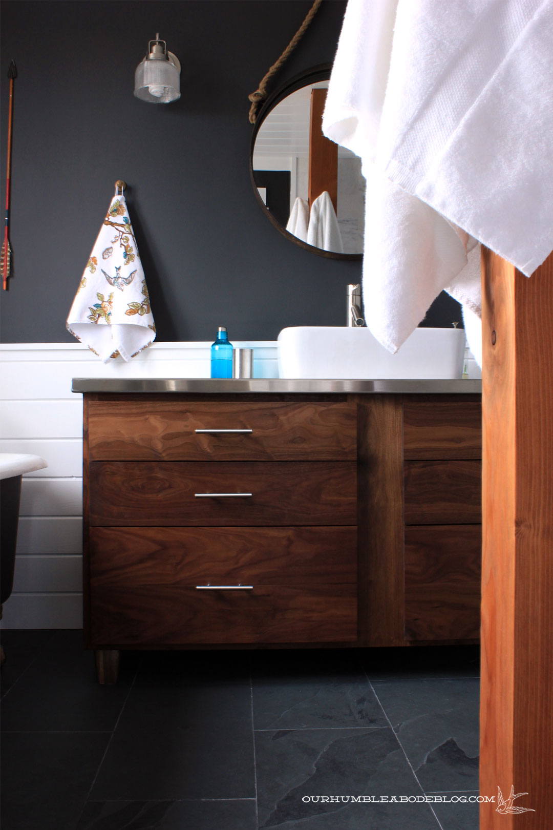 Master-Bathroom-Vanity-with-Handles