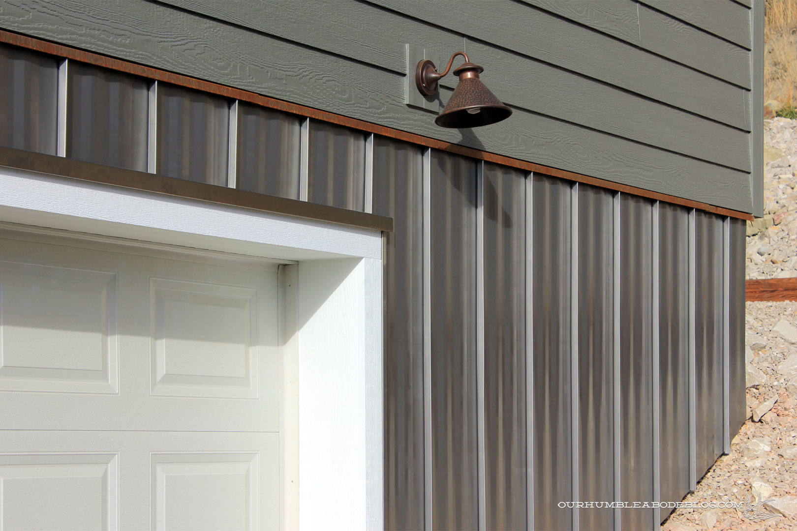 Steel-Siding-on-Garage