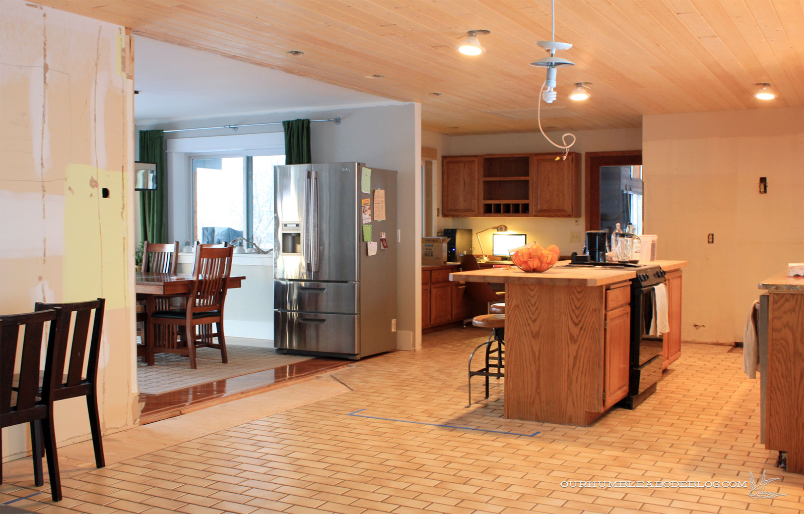 Kitchen-Ceiling-Tongue-and-Groove-Planks-and-Wide-Door