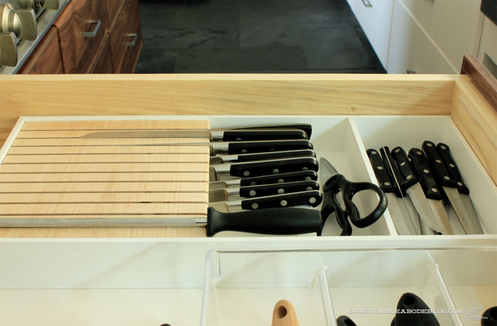 In-Drawer-Knife-Block-in-Drawer