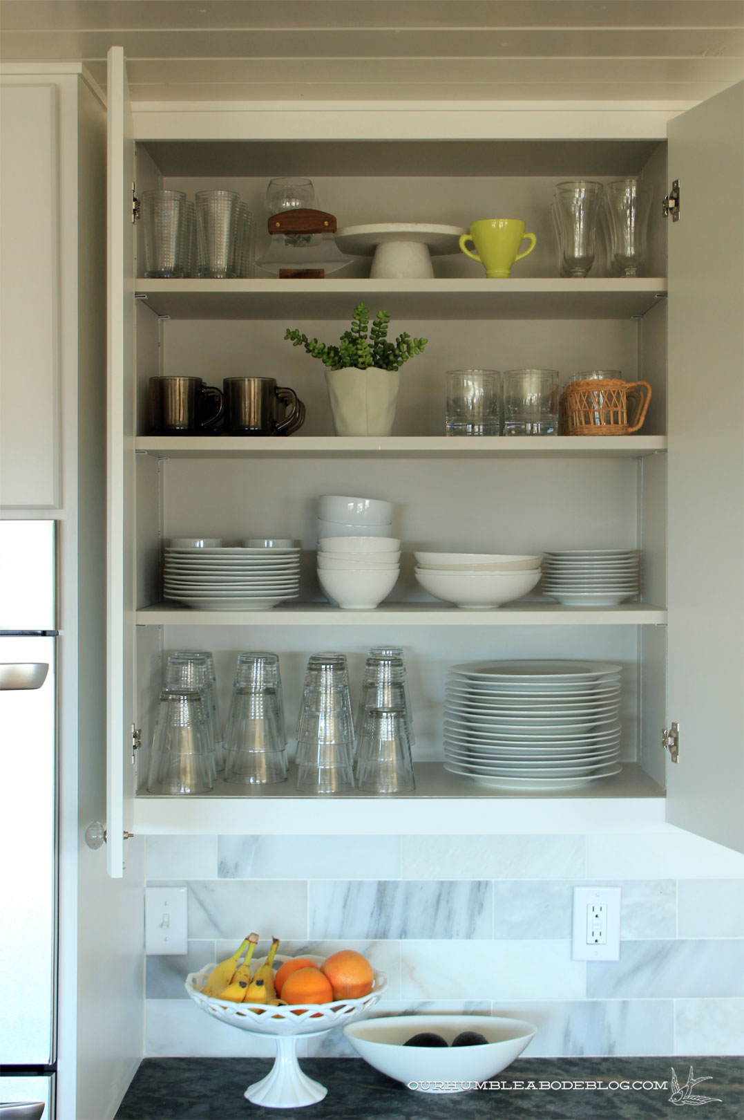 Upper-Cabinet-Dish-Storage