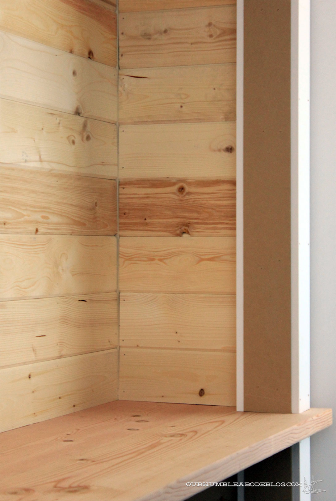 Mud-Nook-Seat-and-Wall-Detail